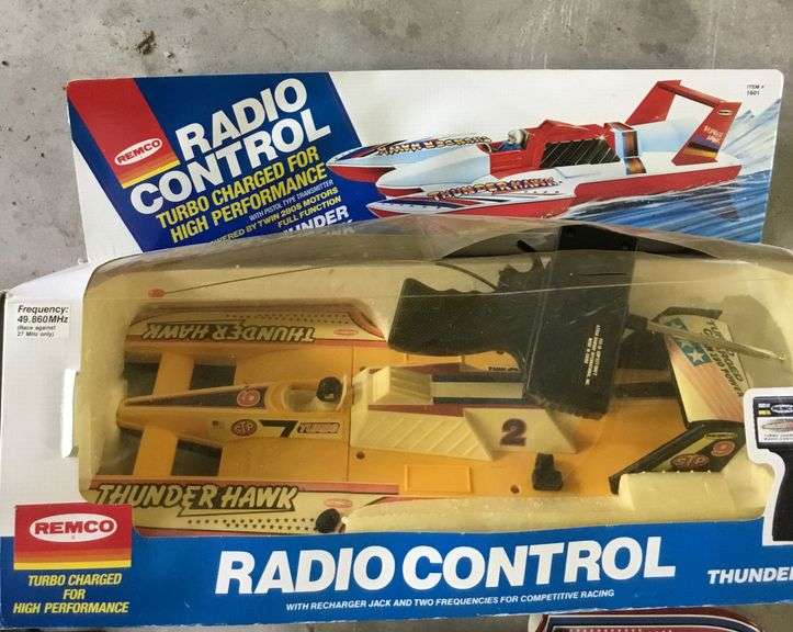 2 Pc Thunder Hawk Radio Controlled Boats - Sherwood Auctions