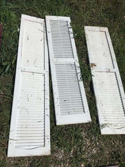 Assorted Plastic Shutters - Sherwood Auctions