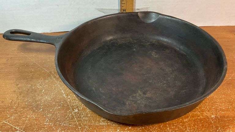 10 1/2” Number 8 Cast Iron Skillet - Sherwood Auctions