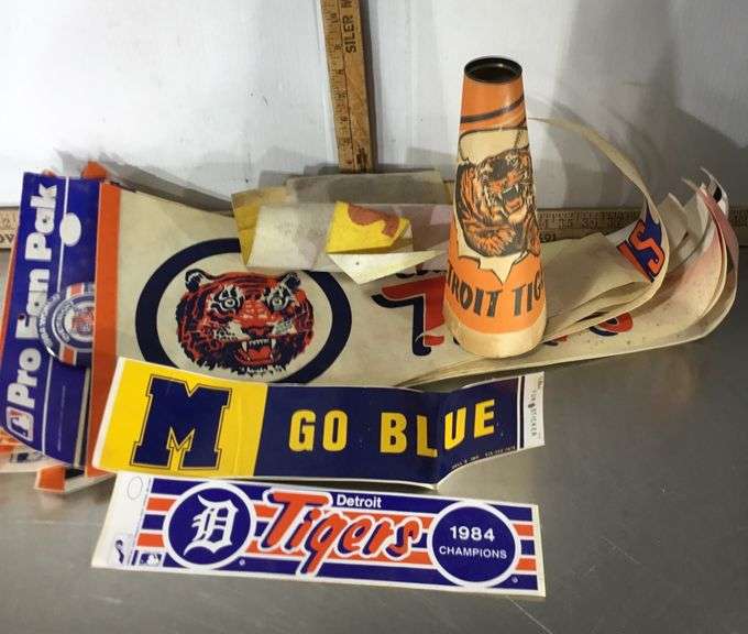 10 Vintage Pennants, Bumper Stickers & More - Sherwood Auctions