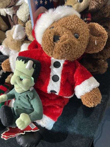 Universal Studios Monsters Plush & More! - Sherwood Auctions