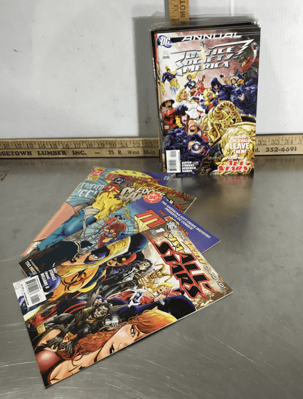 DC Cat Woman, DC The Outsiders and Other Various DC Comics - Sherwood ...