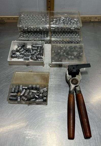 .50 Cal Bullet Mold with Handles, Casts - Sherwood Auctions