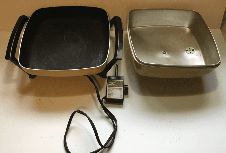 West Bend Electric Frying Pans and Presto Fryer - Sherwood Auctions