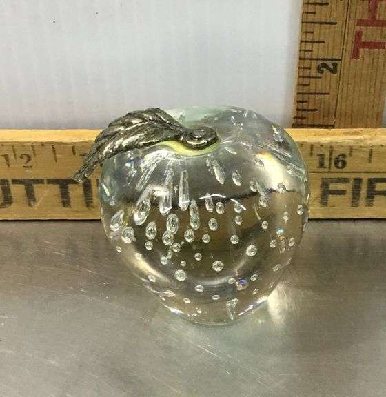Apple Paperweight With Bubbles and Silver Leaf - Sherwood Auctions