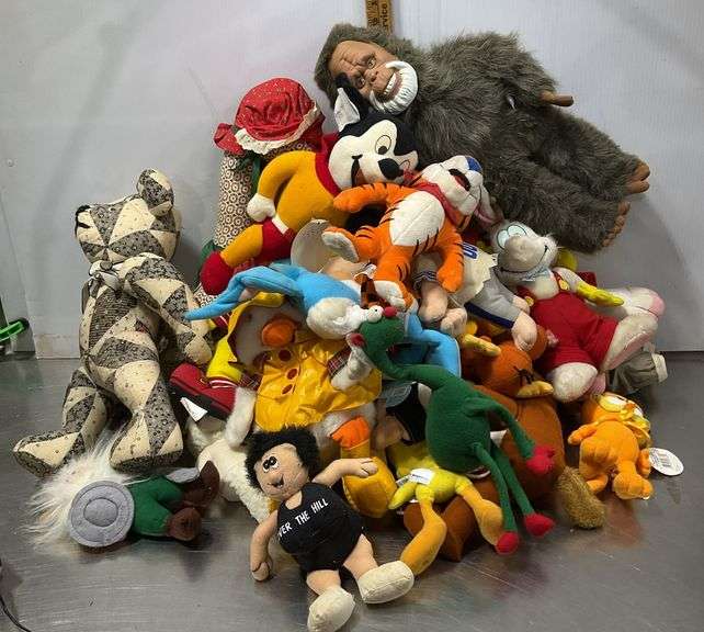 Large Box of Stuffed Characters - Sherwood Auctions