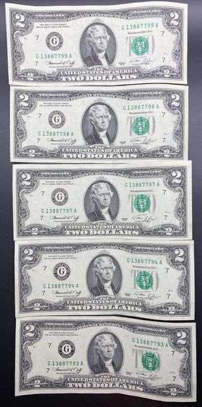 5 - Series 1976 $2 Federal Reserve Notes, Close Serial Numbers ...