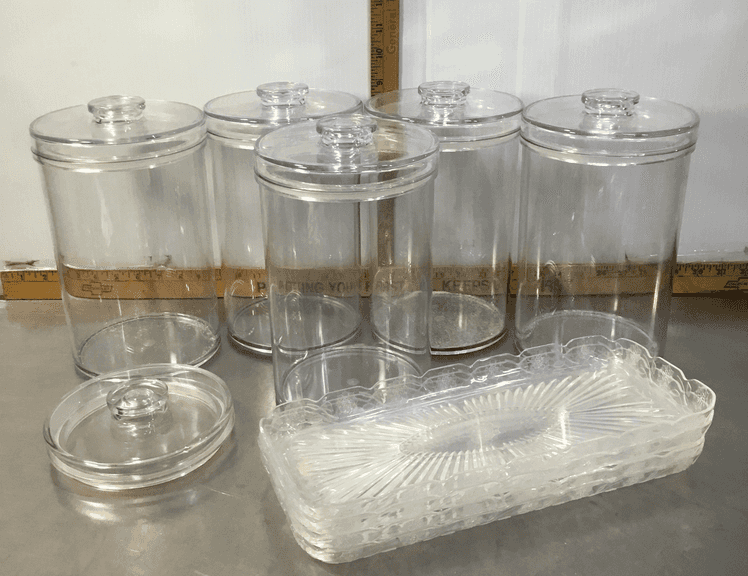 5 Large Clear Plastic Containers With Lids (one extra) and 4 Trays ...
