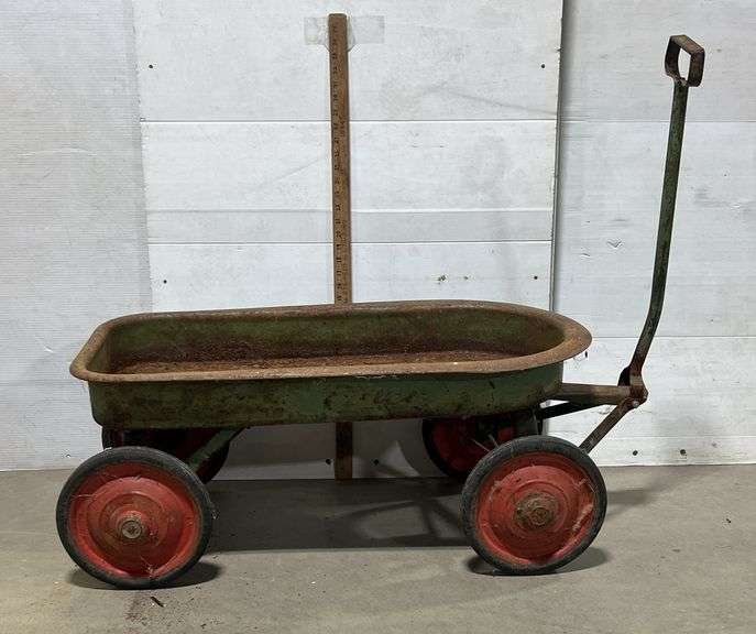 Vintage Green Wagon - Sherwood Auctions