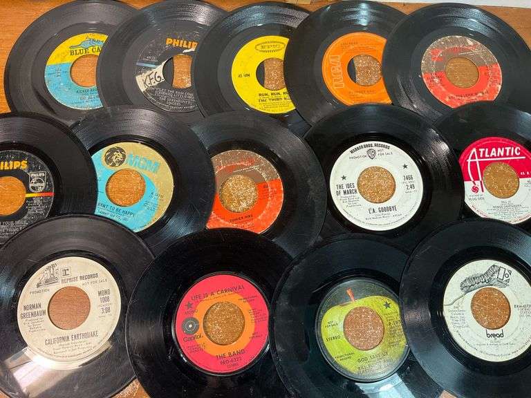 45 RPM Records Variety - Sherwood Auctions