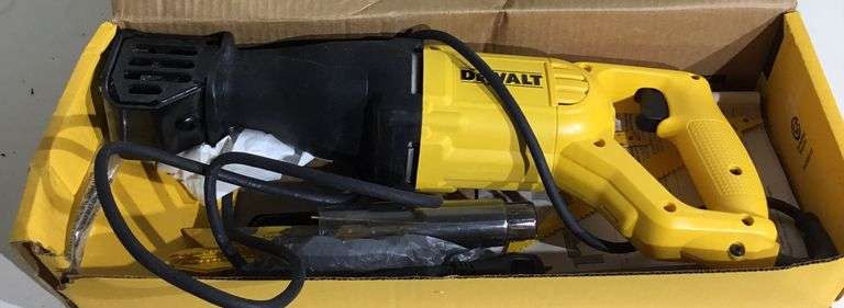 Dewalt Corded Reciprocating Saw, Has Power - Sherwood Auctions