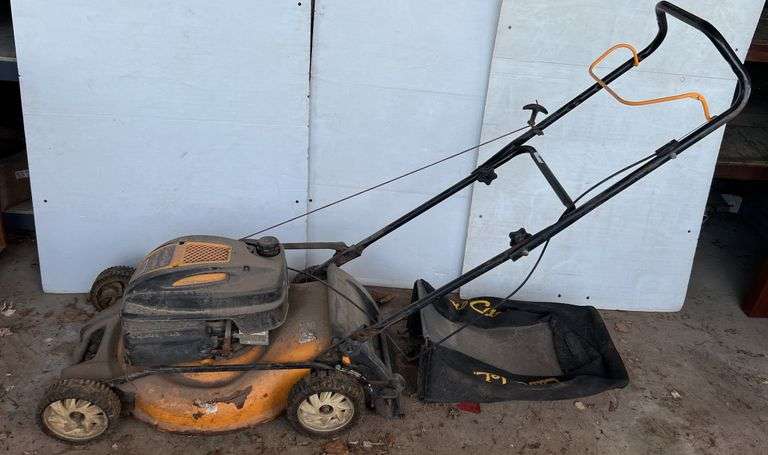 Cub Cadet 139 cc OHV - Sherwood Auctions