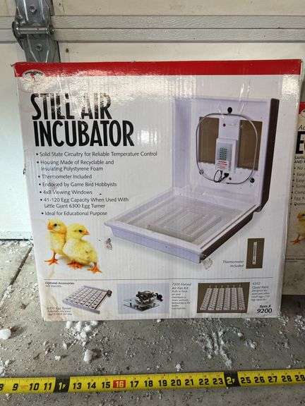 Little Giant Still Air Incubator & Automatic Egg Turner - Sherwood Auctions
