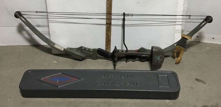 Pulsar Game Sport Graphite Bow, AFC Carbon Camo Arrows With NEET Case ...
