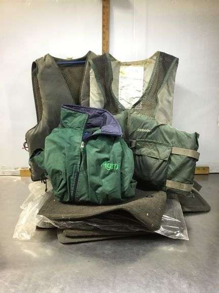 Men’s Jacket (size XL), 2 Life Jackets and Car/Truck Mats - Sherwood ...