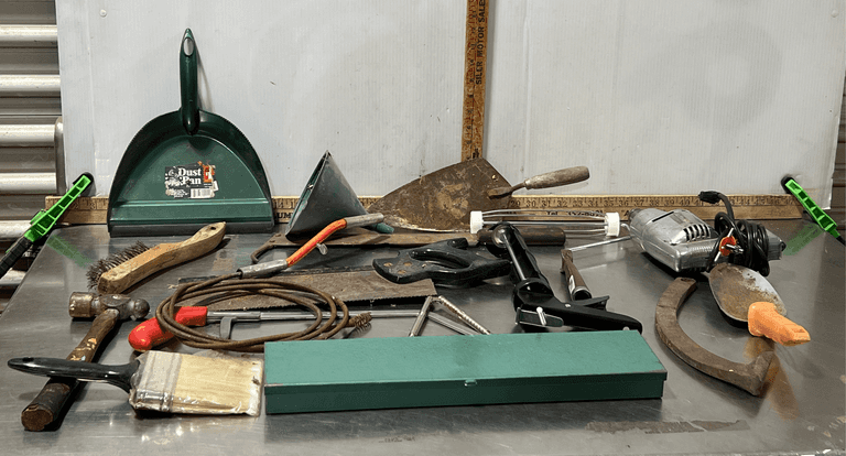 Hand Saws, Paint Brush, Dormeyer Drill, Hammers, Chain - Sherwood Auctions