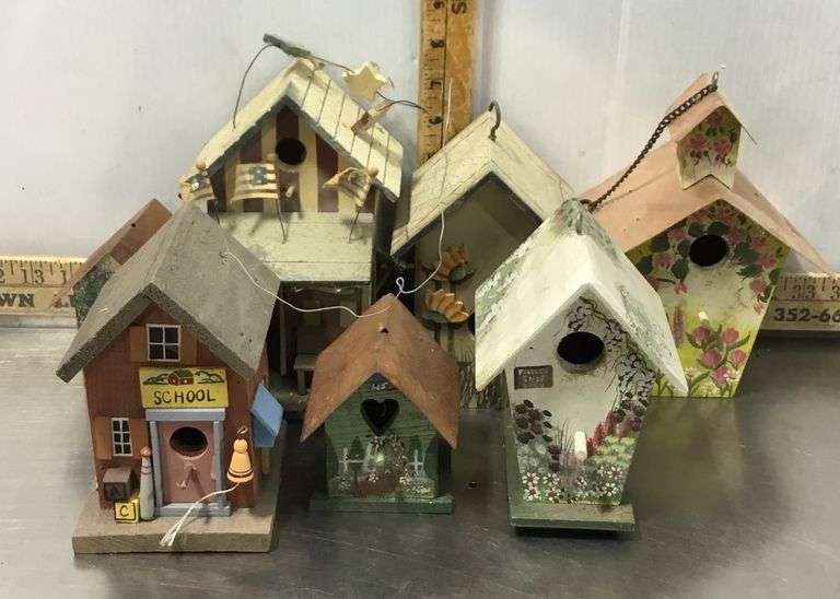Small Decorative Houses - Sherwood Auctions
