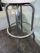 GM Goodwrench Service Padded Swivel Seat 30” Tall Shop Stool - Sherwood ...