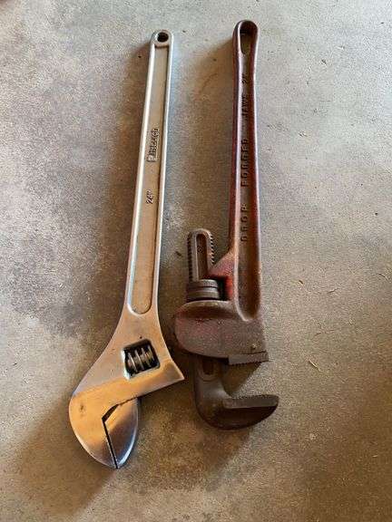 24” Pittsburgh Adjustable Wrench & Jaws 24” Pipe Wrench - Sherwood Auctions