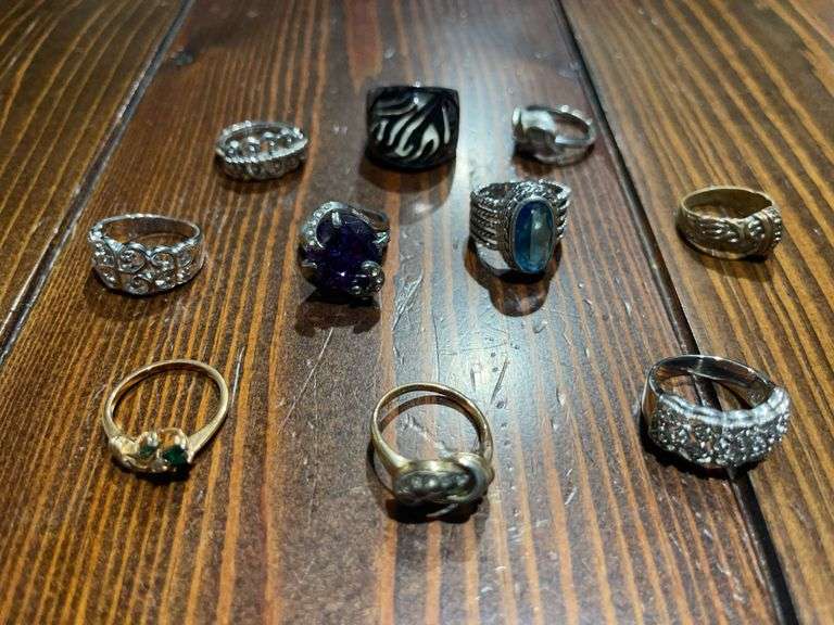 10- Size 8 Fashion Rings - Sherwood Auctions