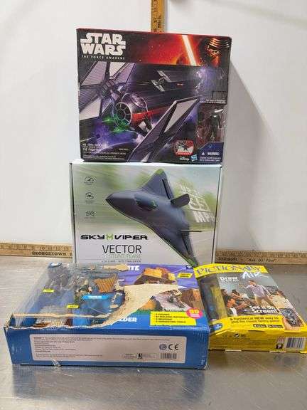 Sky Viper Vector Stunt Plane, Star Wars The Force Awakens, Pictionary ...