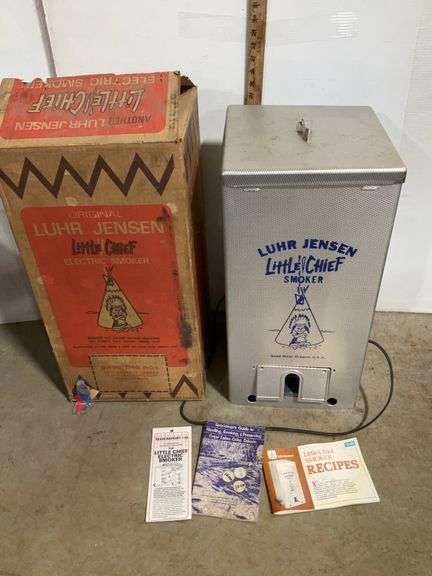 Luge Jensen Little Chief Smoker - Sherwood Auctions