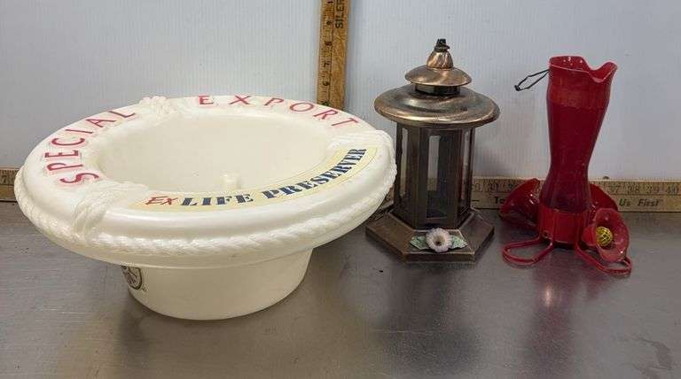 Hummingbird Feeders, Special Export Blow Mold - Sherwood Auctions