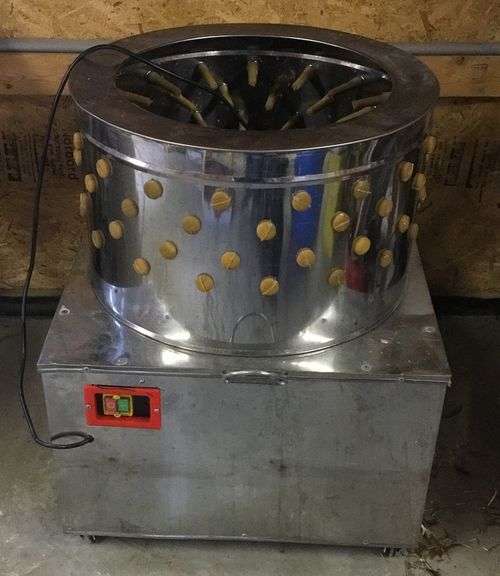 Electric Poultry Plucker 32”x26”x26”- has power - Sherwood Auctions