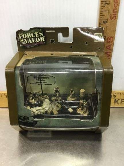 Forces Of Valor Figures, Army Men, Matchbox Collectibles Cases, Flag ...