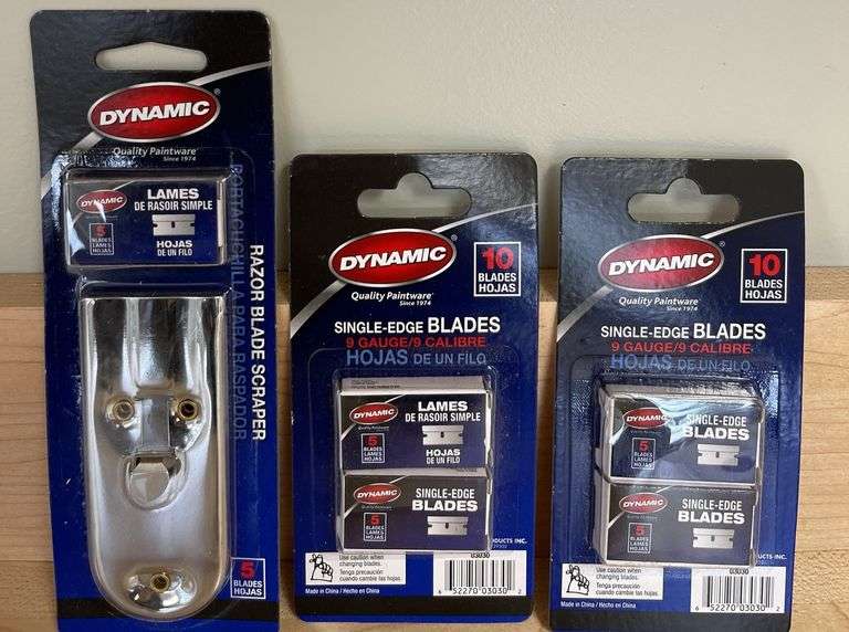 Dynamic Razor Blade Scrapper With Extra Blades - Sherwood Auctions