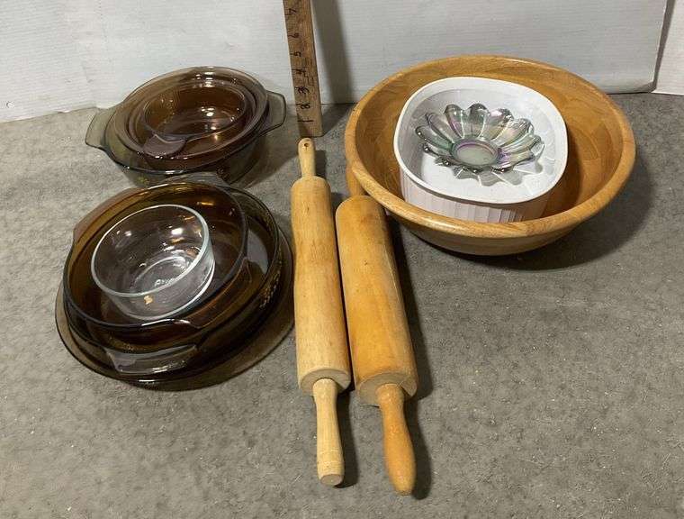 Pyrex, Visionware & Corning Glass Pots, Carnival Glass, Wooden Bowl ...