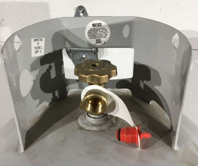 100lb Propane Tank - Sherwood Auctions
