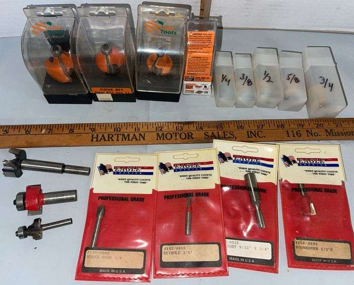 CMT, Freud, Eagle & Unmarked Router Bits - Sherwood Auctions