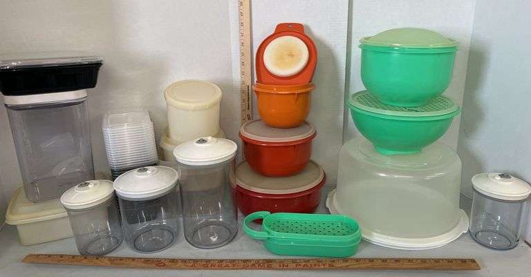 Tupperware & Containers - Sherwood Auctions