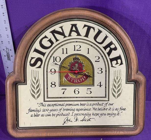 16”x18” Stroh’s Bar Clock - Sherwood Auctions