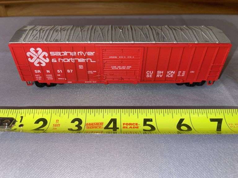 Roundhouse Sabine River & Northern Box Car #5187 - Sherwood Auctions