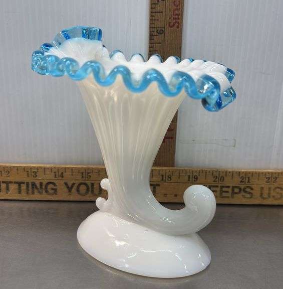 Fenton Ruffle Edge Vase - Sherwood Auctions