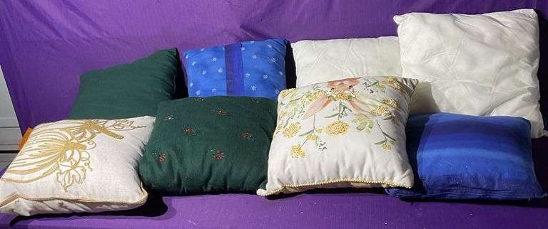Assorted Throw Pillows - Sherwood Auctions