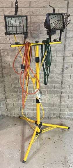 Adjustable Height Work Light & Extension Cords - Sherwood Auctions