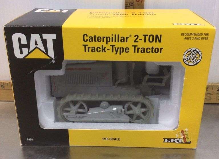 ERTL Caterpillar 2-Ton Track-Type Tractor - Sherwood Auctions
