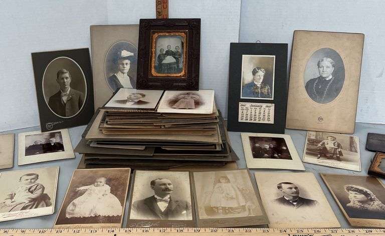 Large Collection of Antique Tin Photos & Portraits - Sherwood Auctions