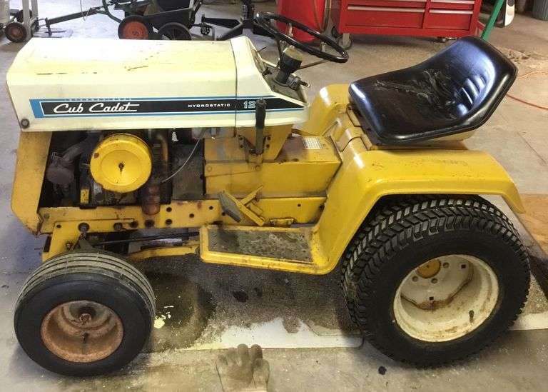 International Harvester Cub Cadet 127 Hydrostatic Tractor & Mowing Deck ...