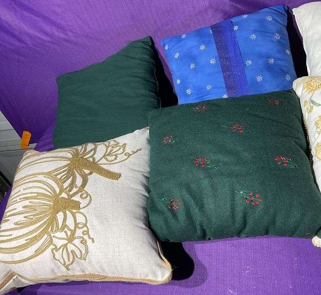 Assorted Throw Pillows - Sherwood Auctions