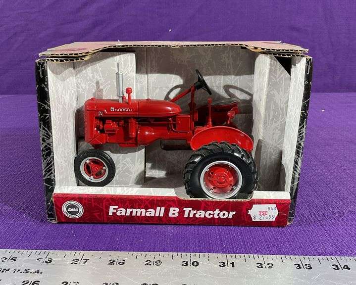 Ertl 1/16 Scale Die Cast Farmall B - Sherwood Auctions