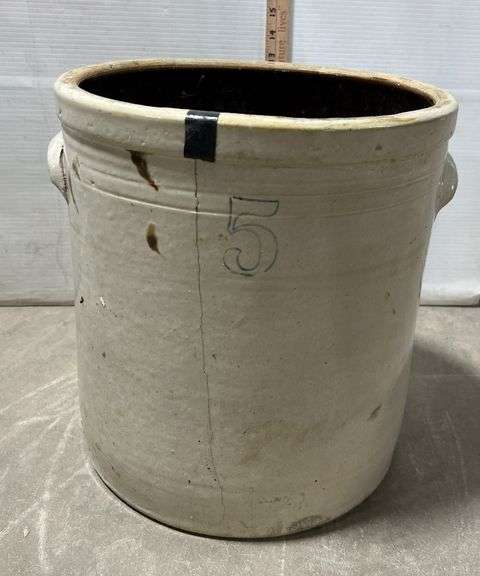 Number 5 Stone Wear Crock - Sherwood Auctions