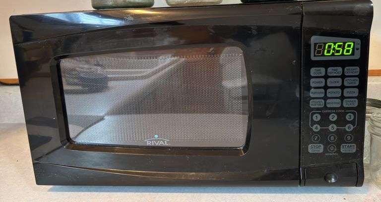 Rival Microwave Oven, Anchor Hocking Green Glass 40oz.Juice Bottle ...