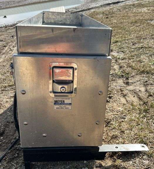 Meyer Truck Equipment Tool Box - Sherwood Auctions