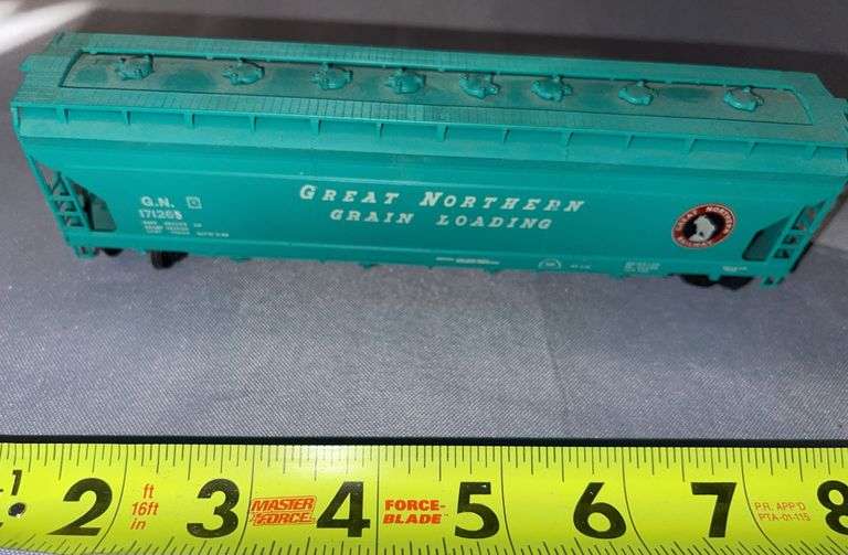 Great Northern GN 171265 Grain Loading 4 Bay Hopper Car HO Scale ...