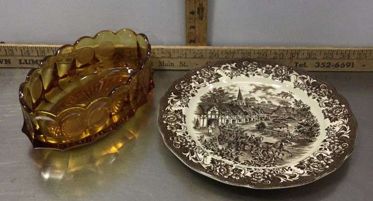 Amber Coin Glass Oval Bowl & Stratford Stage Plate - Sherwood Auctions