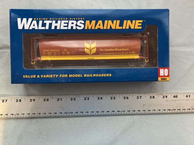 Walthers Mainline HO Scale 59’ Canadian Wheat Board Cylindrical Hopper ...